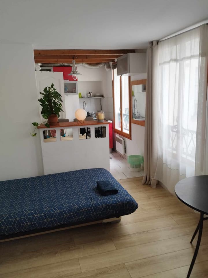 Charmant Studio Au Canal St Martin - Paris