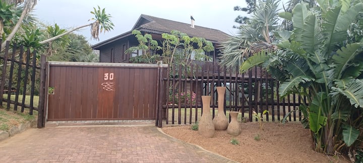Marina Beach Chalet - Southbroom