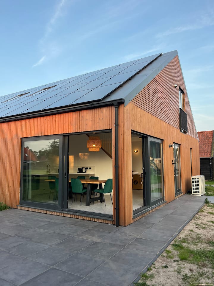 Luxe Appartement Met 2 Badkamers - Ameland