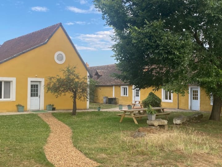 Gites De Groupe 27 Personnes - Sarthe