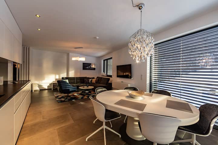 Luxury Xl Apartment Incl. Sauna - イシュグル