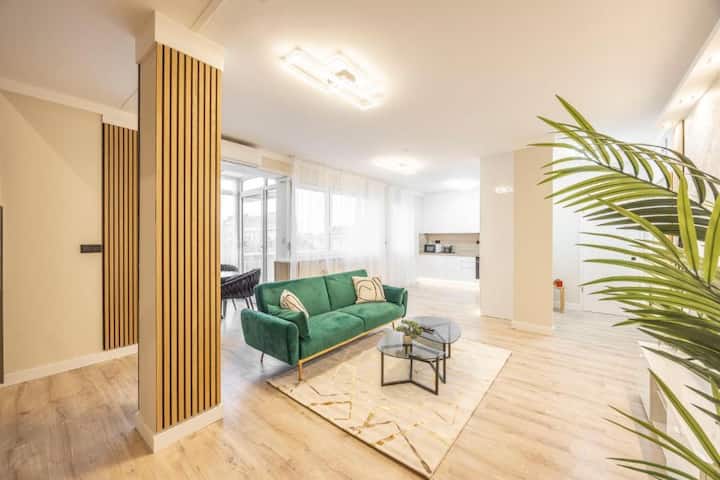 Stylish Duplex Penthouse In Budapest By Cavaland - Budapest