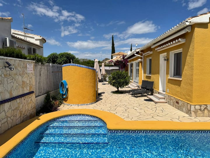 Casita Bira Bira In Els Poblets Nabij Denia. - Spain