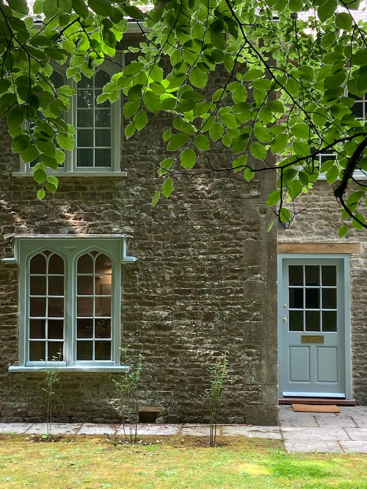 Luxurious 1 Bed Apartment - Frome