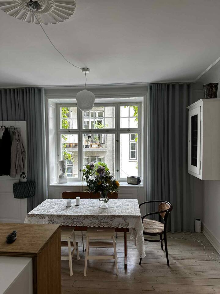 Apartment For 2 In Frederiksberg - Copenhagen