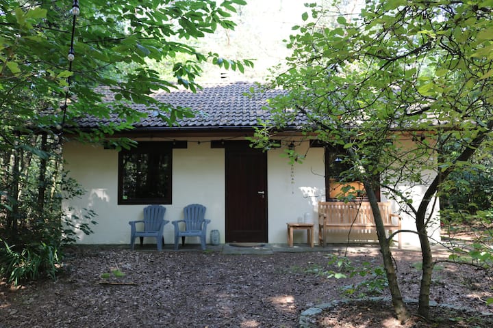Natuurhuisje Verscholen In Een Prachtig Bos - Essen, Belgium