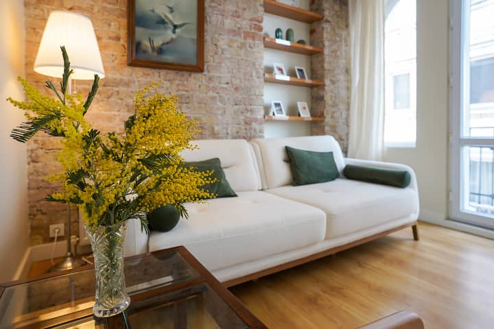 Elegant Apartment In Cihangir - Estambul