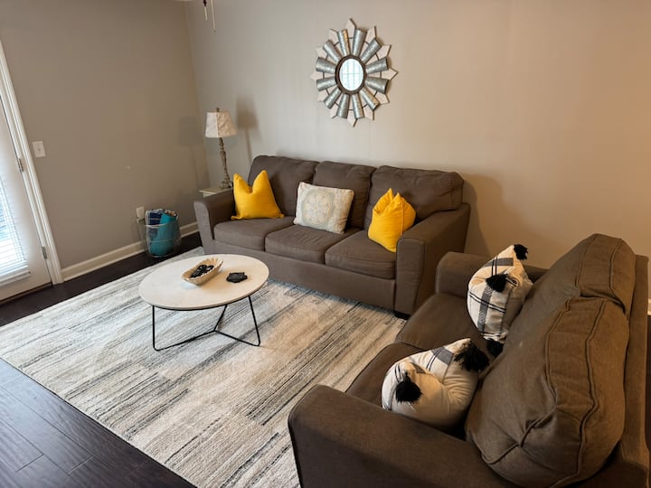 Oxford Condo, Walk To Ole Miss! - Oxford, MS