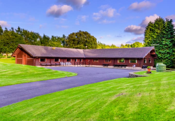 Large Modern Bunk Barn - Kirkby Lonsdale