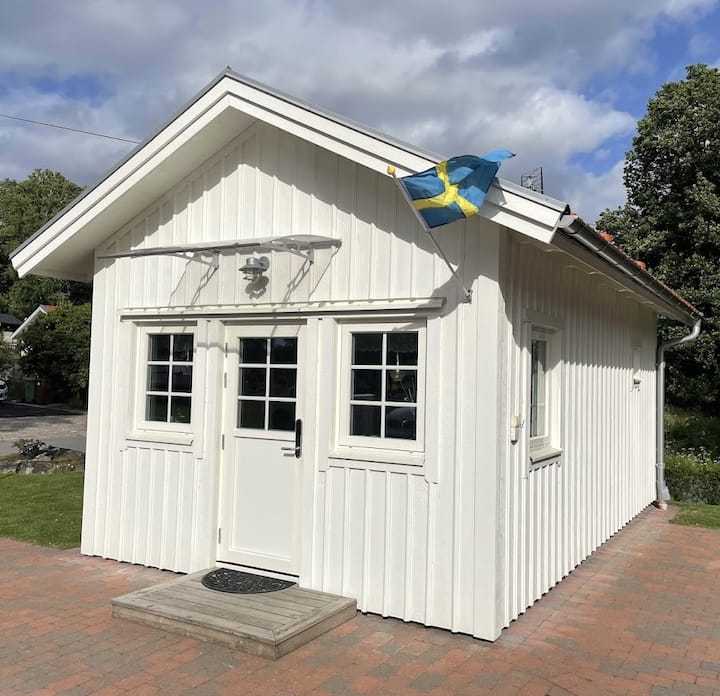 Sjönära Stuga - Kinna