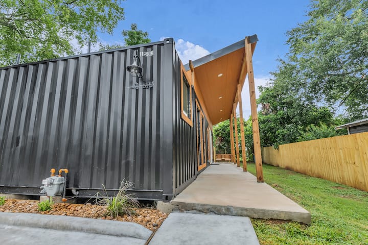 The Blue Belle Container Retreat - Brenham, TX
