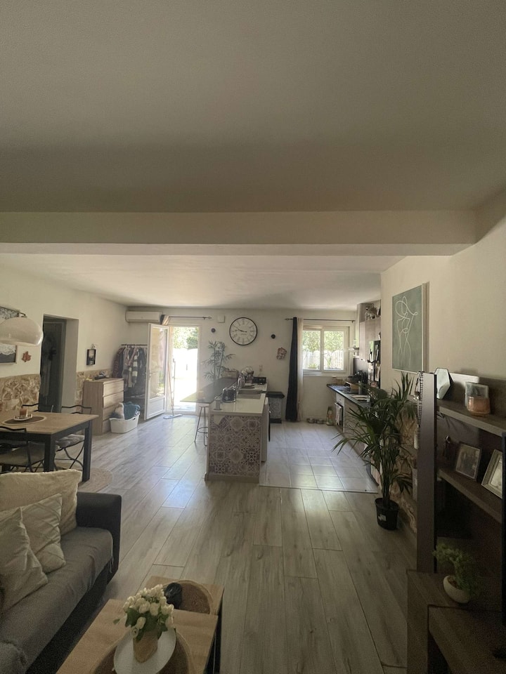 Appartement à Louer - Villeneuve-lès-Avignon