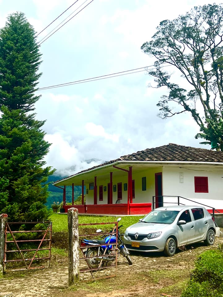 Finca La Mascota Inn - Andes