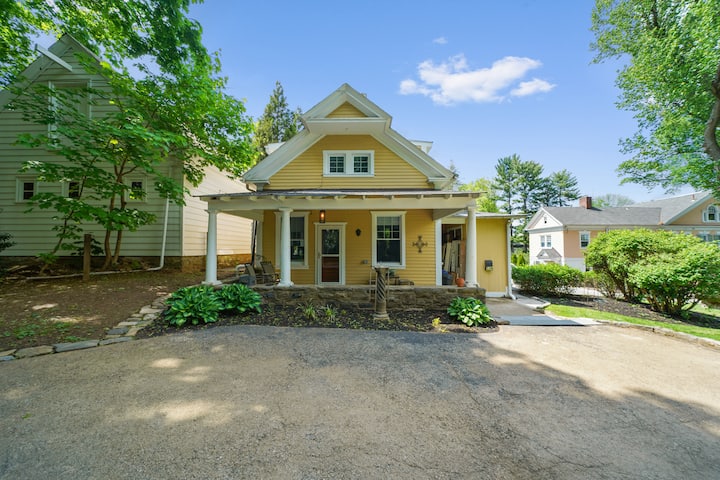 Wayne 3br Cottage Retreat – Newly Renovated - Villanova, PA