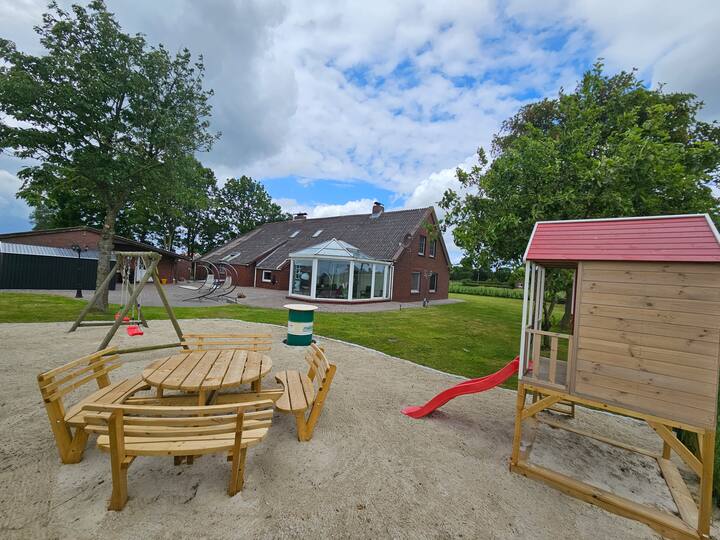 Ferienhaus Für Bis Zu 14 Gäste - Esens