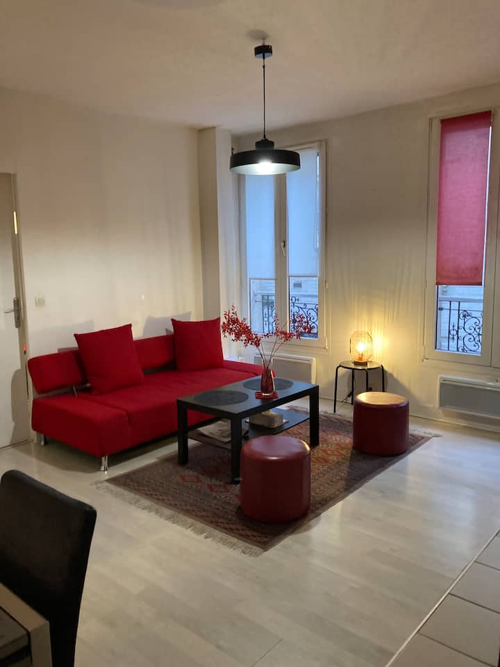 Appartement
Chez Nadine -Manoukian - Paris 11e Arrondissement