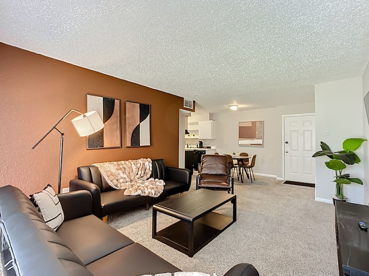 Cozy 2br King~pond~besideju - Jacksonville, FL