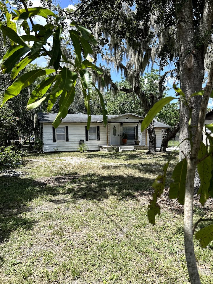 The Old House In Vermont Ave - Lakeland, FL