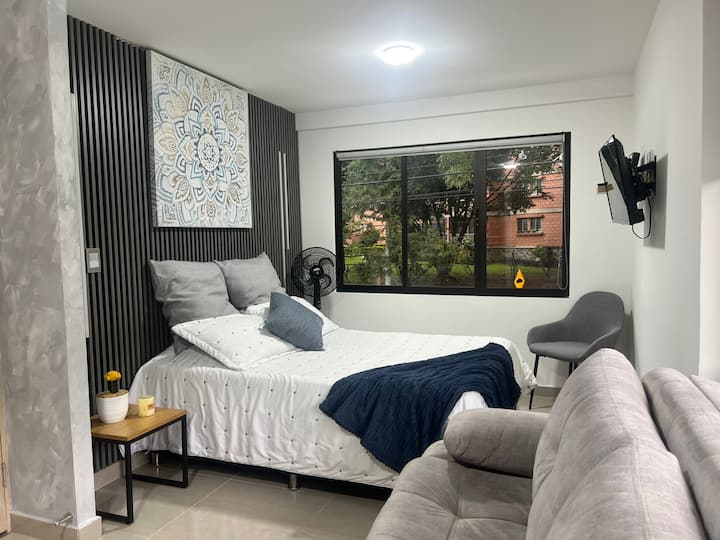 Loft Con Balcón Café & Wifi900mb Av.33 Cc Arkadia - Medellín