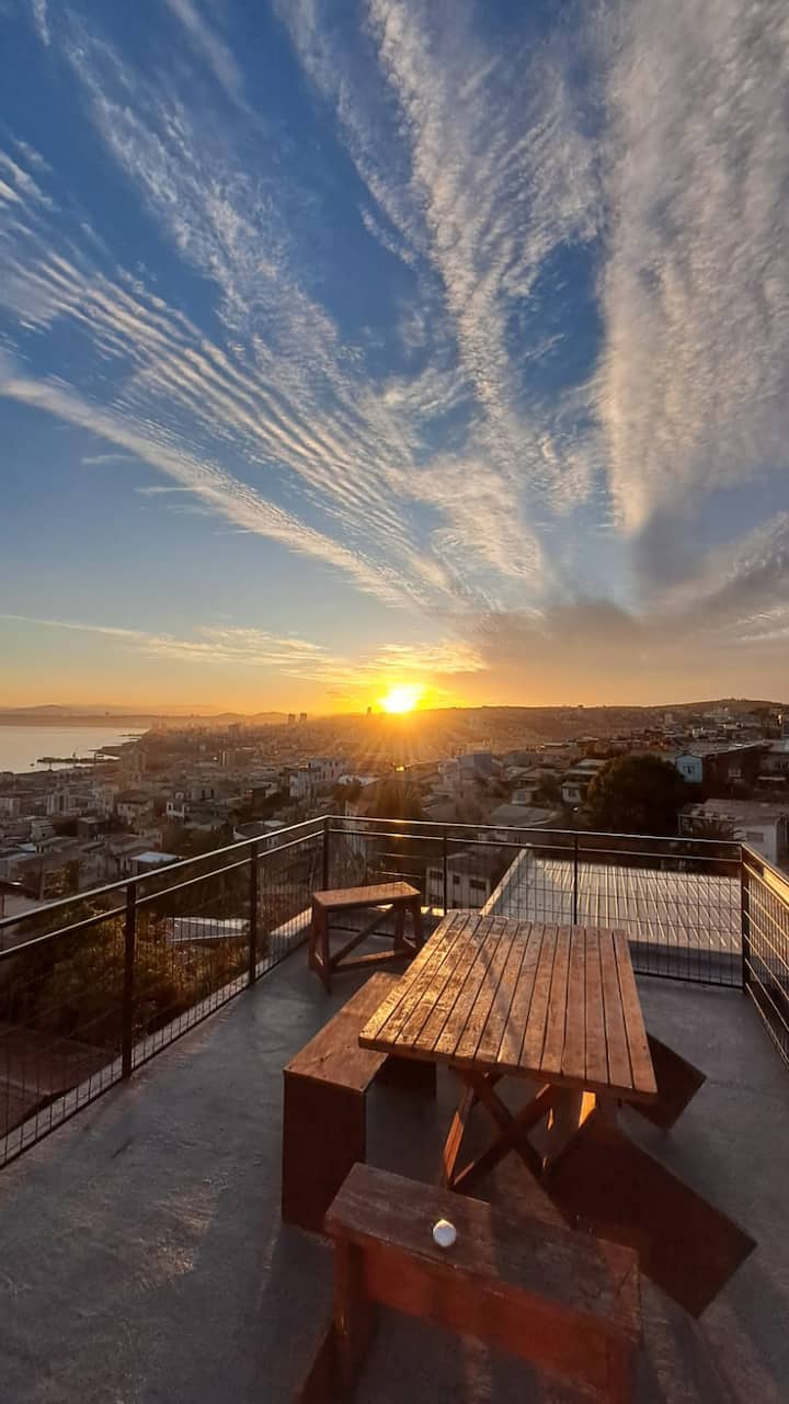 Hospedaje Con Vista Y Arte - Valparaíso