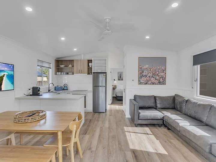 2 Bedroom Superior Villa - Torquay