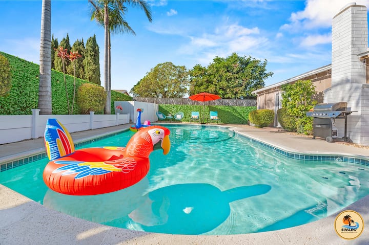 Inviting Home W/ Mountain Views + Pool/spa - Spring Valley, CA