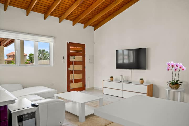 New Listing! Villa Pristine - Aruba