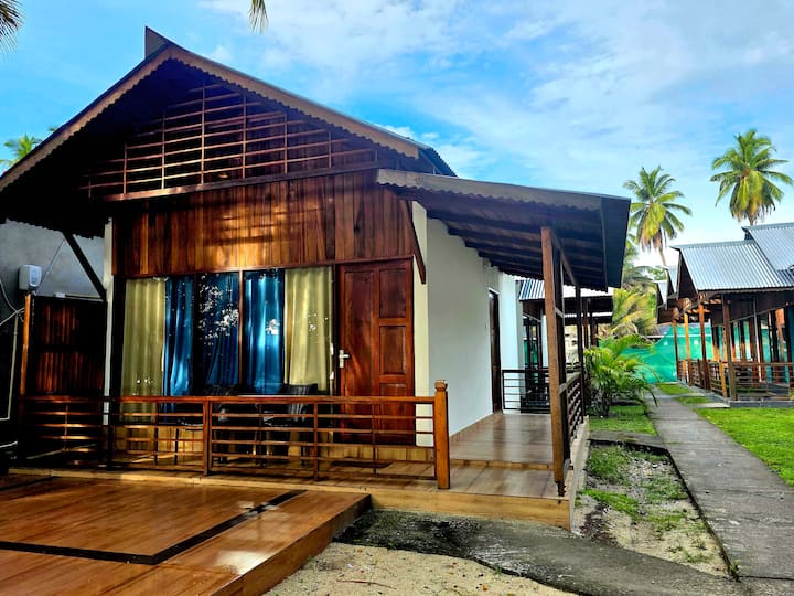 Honeymoon Suite Of Lemongrass Resort & Spa - Havelock island (Swaraj Dweep)