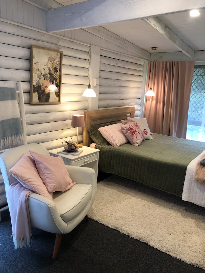 Woodsmoke Cabin - Beechmont