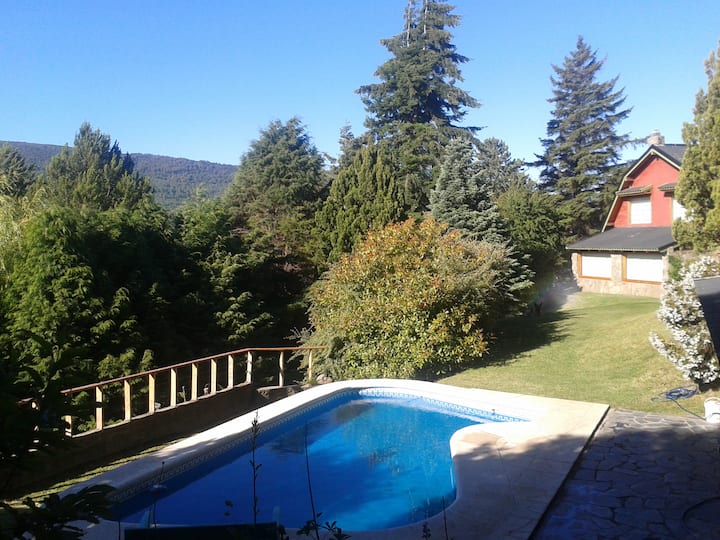Hermosa Casa Con Pileta S. Martin De Los Andes/8 P - San Martin de los Andes