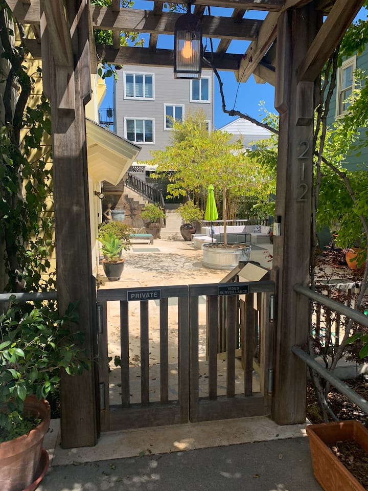 Telegraph Hill Suite Spot - San Francisco, CA