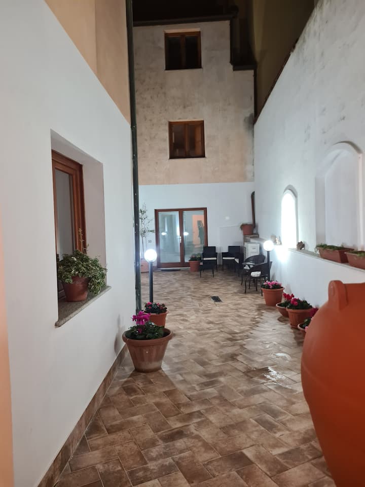 Stanza Tripla - Nuoro