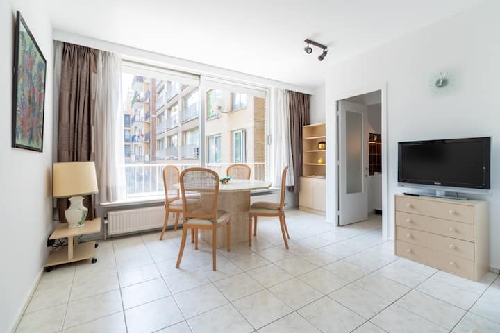 One Bedroom Apartment In Eu Area - Brussels