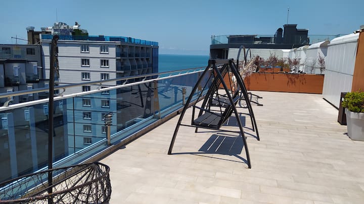 Turquoise Sunrise Apartment - Batumi