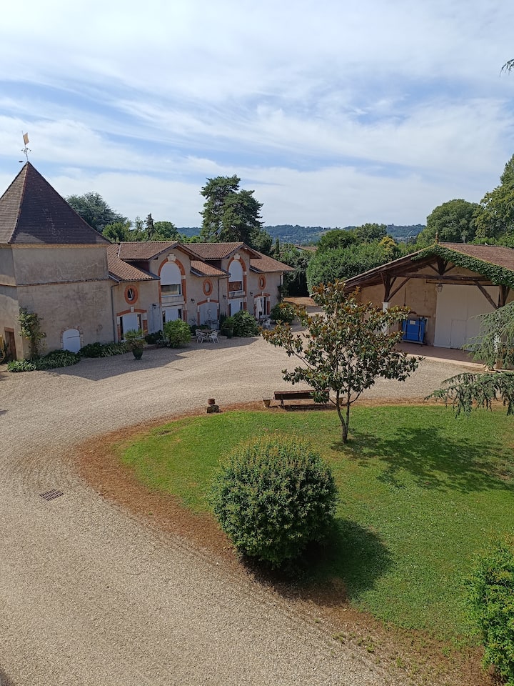 Gite  3 Ch ,  Piscine Sud Ouest - Bias