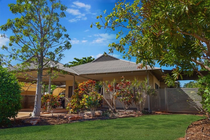 Six Seasons Solace - Broome
