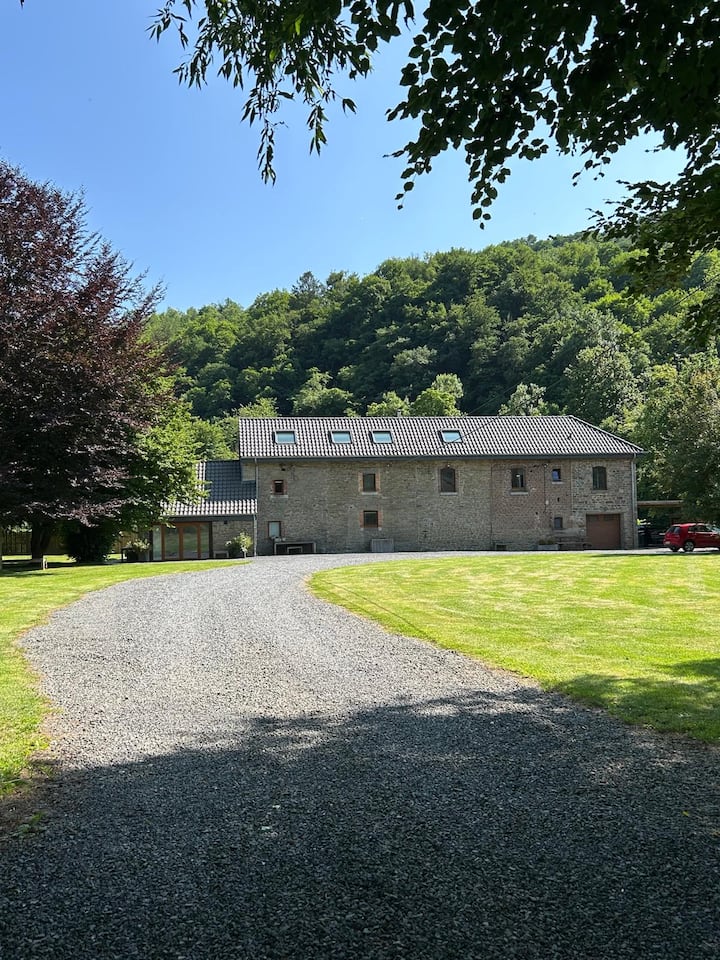 Maison Spacieuse Au Bord De L'ourthe, Grand Jardin - Esneux
