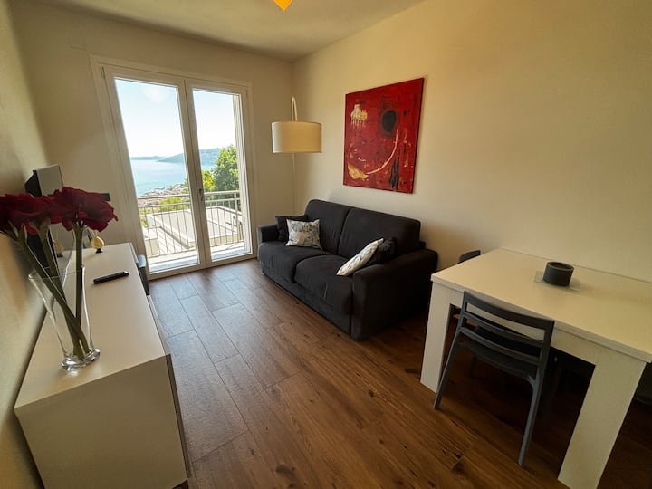 Moderno Bilocale Con Vista Lago - Verbania