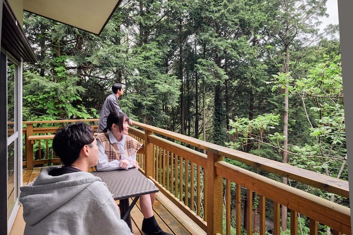 最大4人/屋根付きbbq/360度の森に囲まれた秘密基地/澄んだ星空/1寝室/布団/乳幼児添い寝無料 - 伊豆の国市