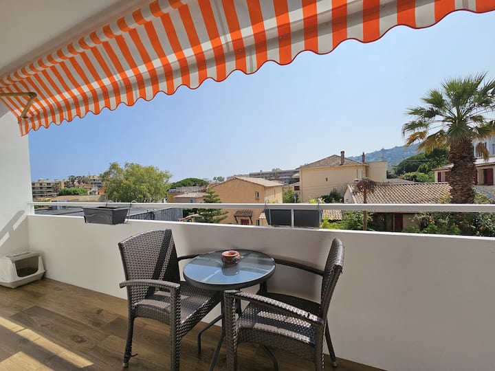 Golfe Juan Appt: 2 Pas De La Mer - Vallauris