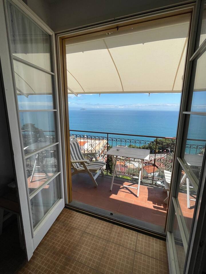 Hostdomus - Bay Apartment - Andora