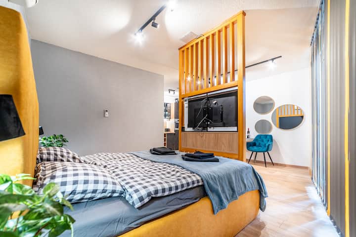 Mora56 Backyrd Apartman By Mital - 세게드