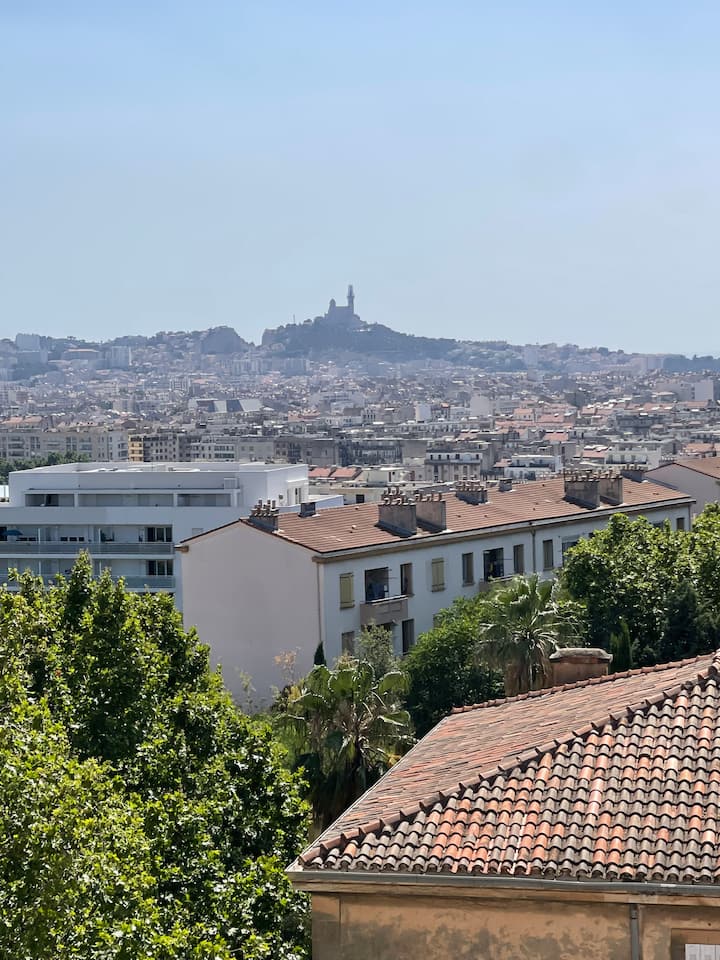 Appartement T3 Ensoleillé - Marseille