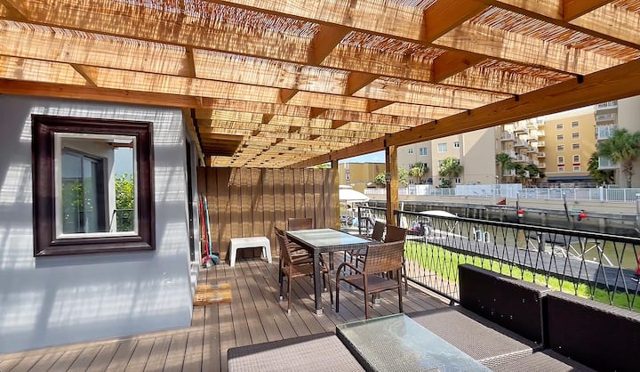 Luxury 2-bedroom House In Miami By The River - Miami