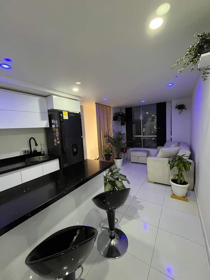 Piso 18 Alexa Luz Led Moderno Vista Cerros - Soacha