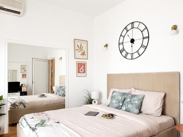 Golden Nest - M&n Condos - Bucarest