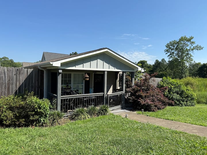 Belmont Bungalow - Belmont, NC