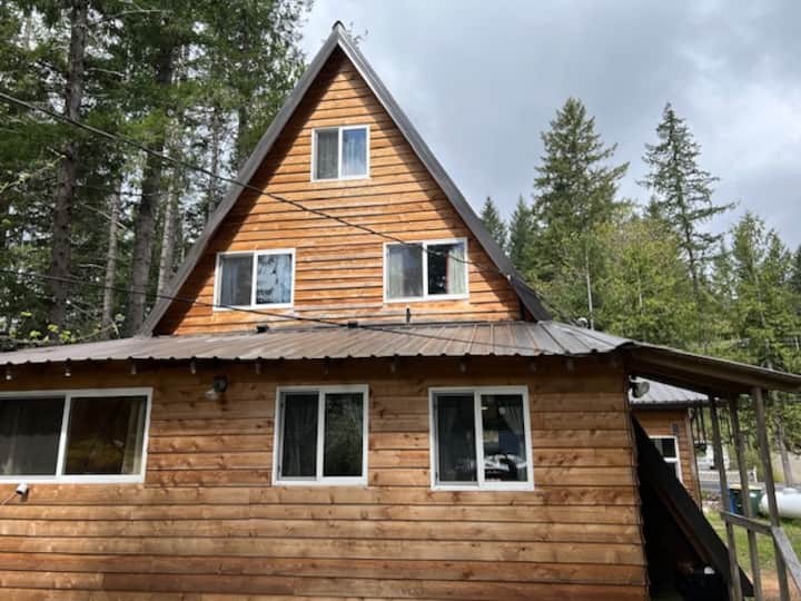 White Pass Ski Cabin - Packwood, WA