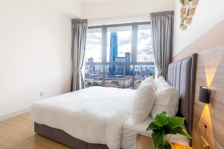 Trx View | Cozy 2br Apartment With Balcony | 4 Pax - Kuala Lumpur