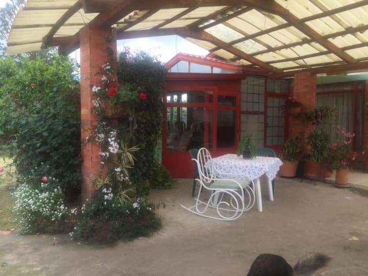 Chalet Cómodo, Bien Ubicado - Chía
